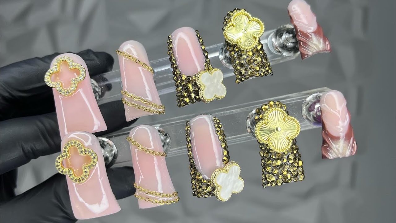 Duck nails | van cleef nail art | gold acrylic press on’s Tutorial ...