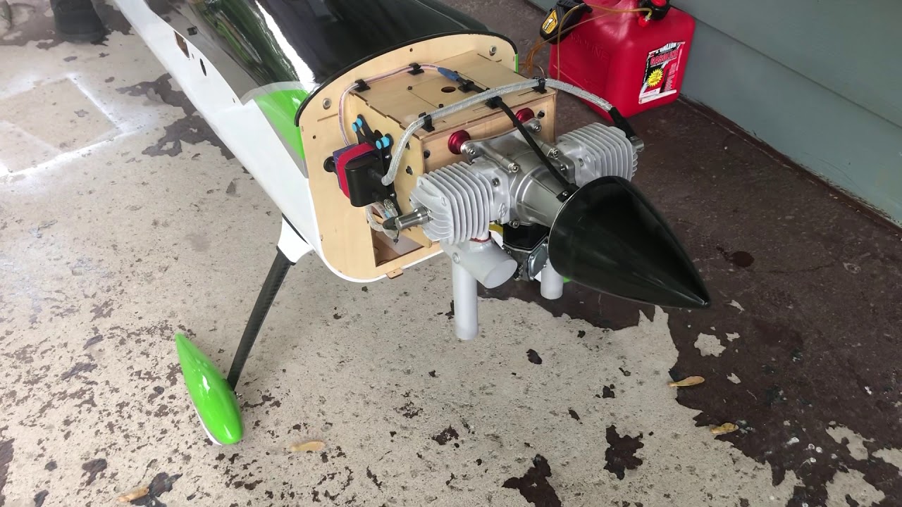 GP 76 on AJ Aircraft Raven first run - YouTube