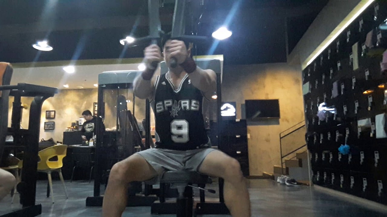 플랫 벤치 프레스(Flat Bench Press) + 패덱플라이(Pec Deck Fly) = 가운데 가슴 컴파운드 세트 ...