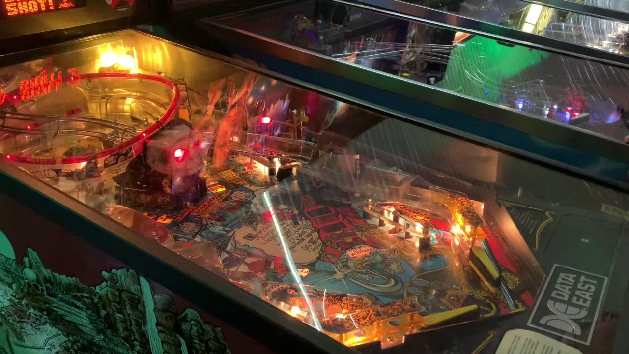 Data East Hook Pinball Machine (1992) - YouTube