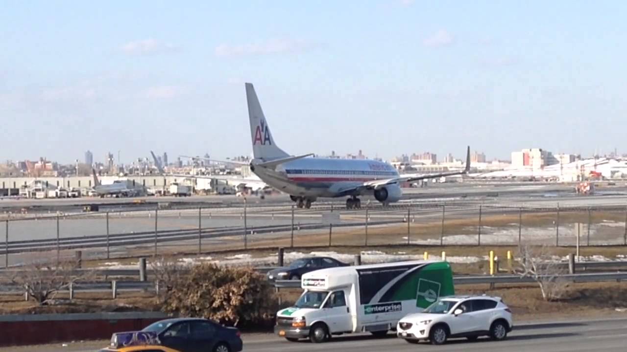 American Airlines (White Nose) Boeing 737-800 Departing LaGurdia - YouTube