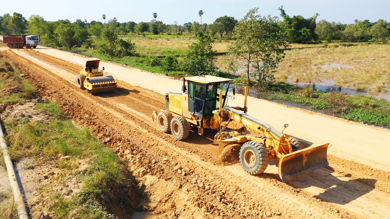 Techniques Operator Motor Grader Working Grading Sub Grade And Road ...
