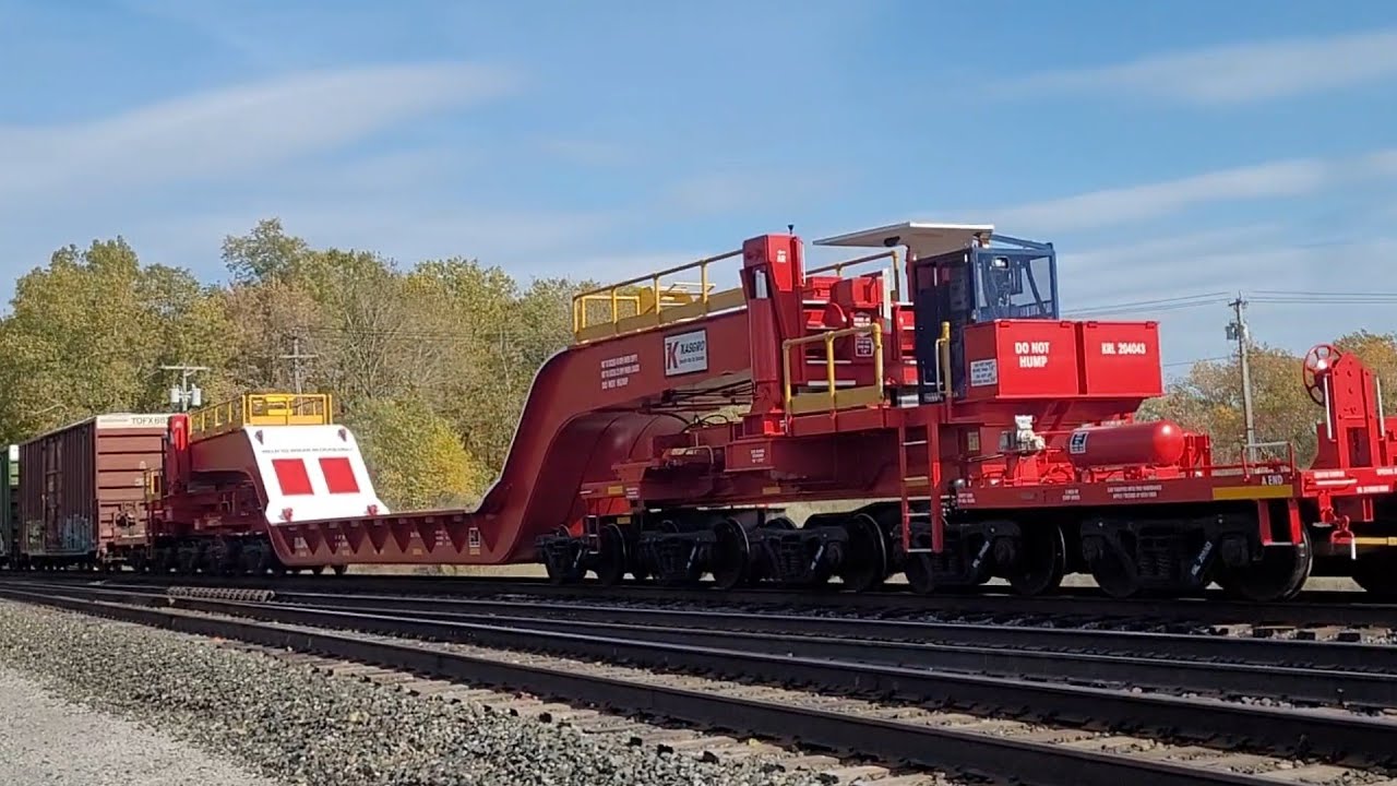 October Railfanning Part 2 featuring a high and wide empty a csx ...