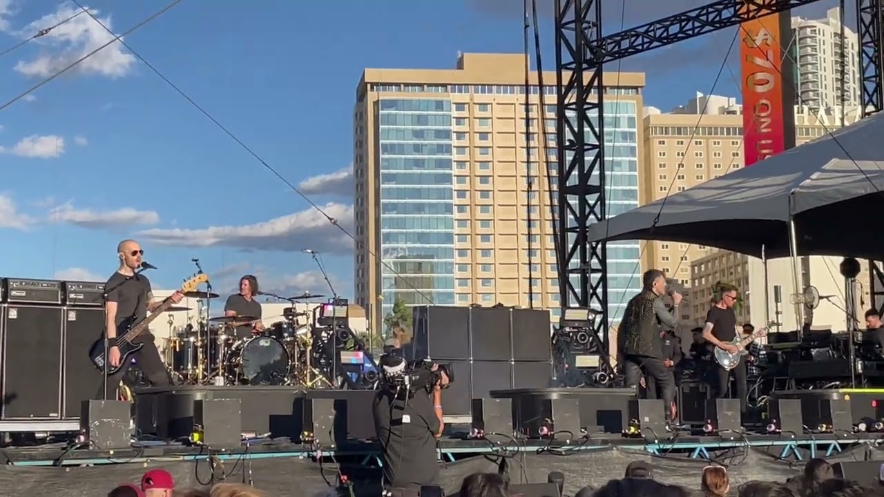 AFI - Love Like Winter live @ When We Were Young Las Vegas, NV 10/23/22 ...