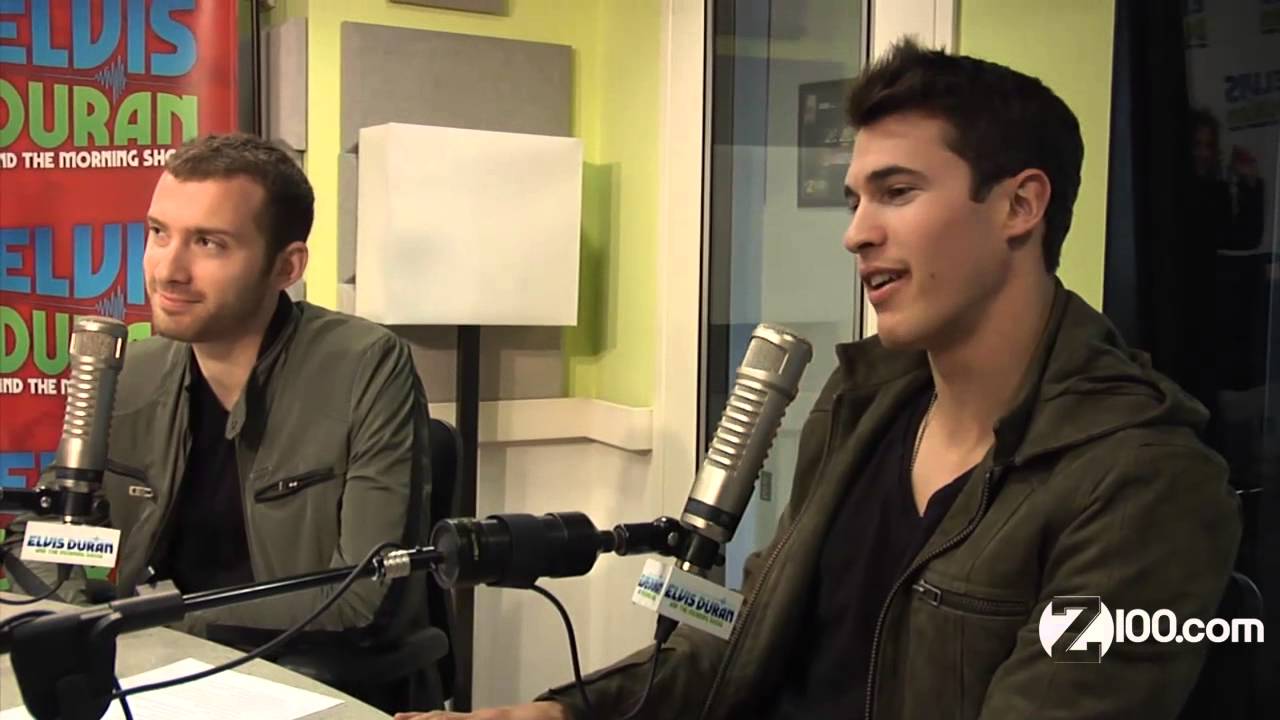 Timeflies at Z100 - Cal Shapiro Freestyles - YouTube