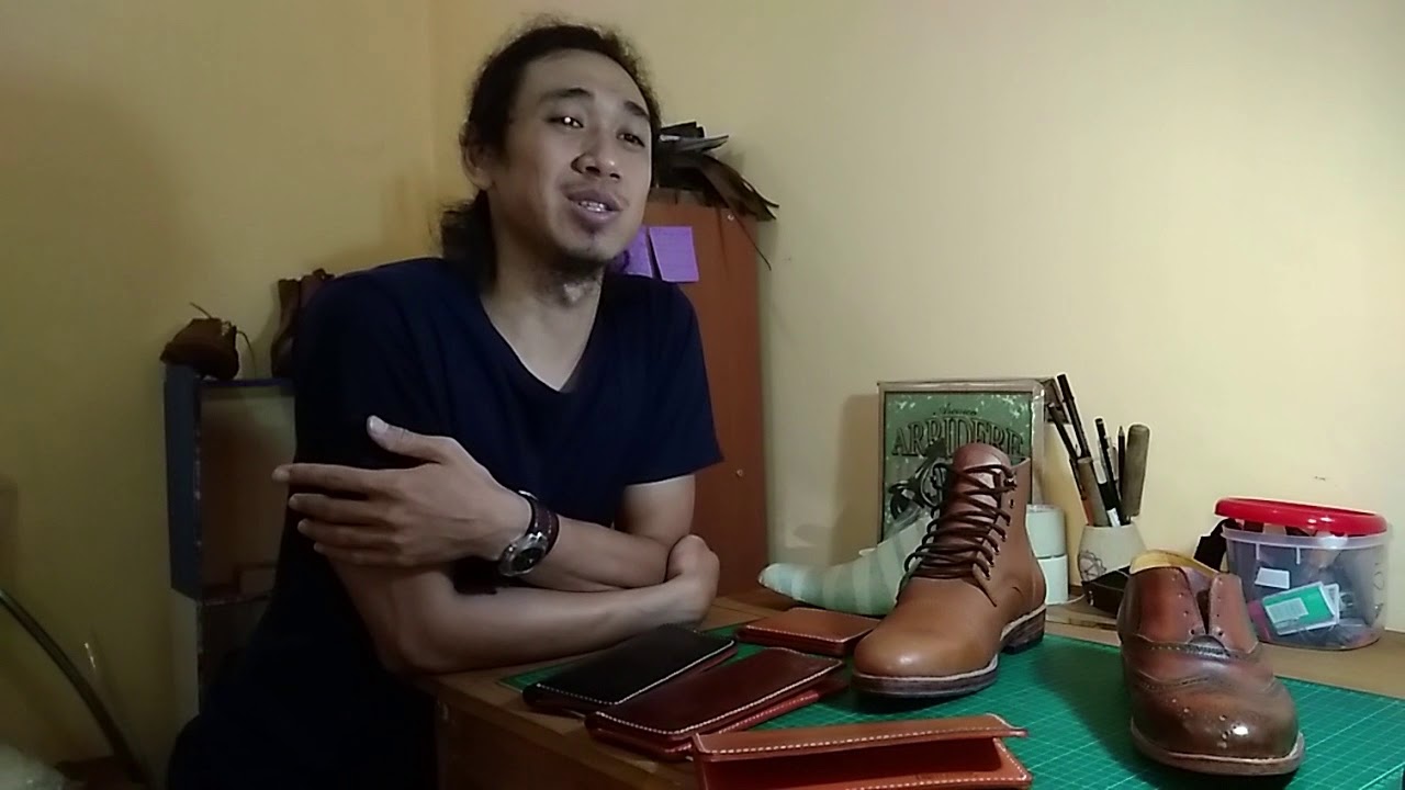Wawancara Pengrajin Sepatu kulit - YouTube