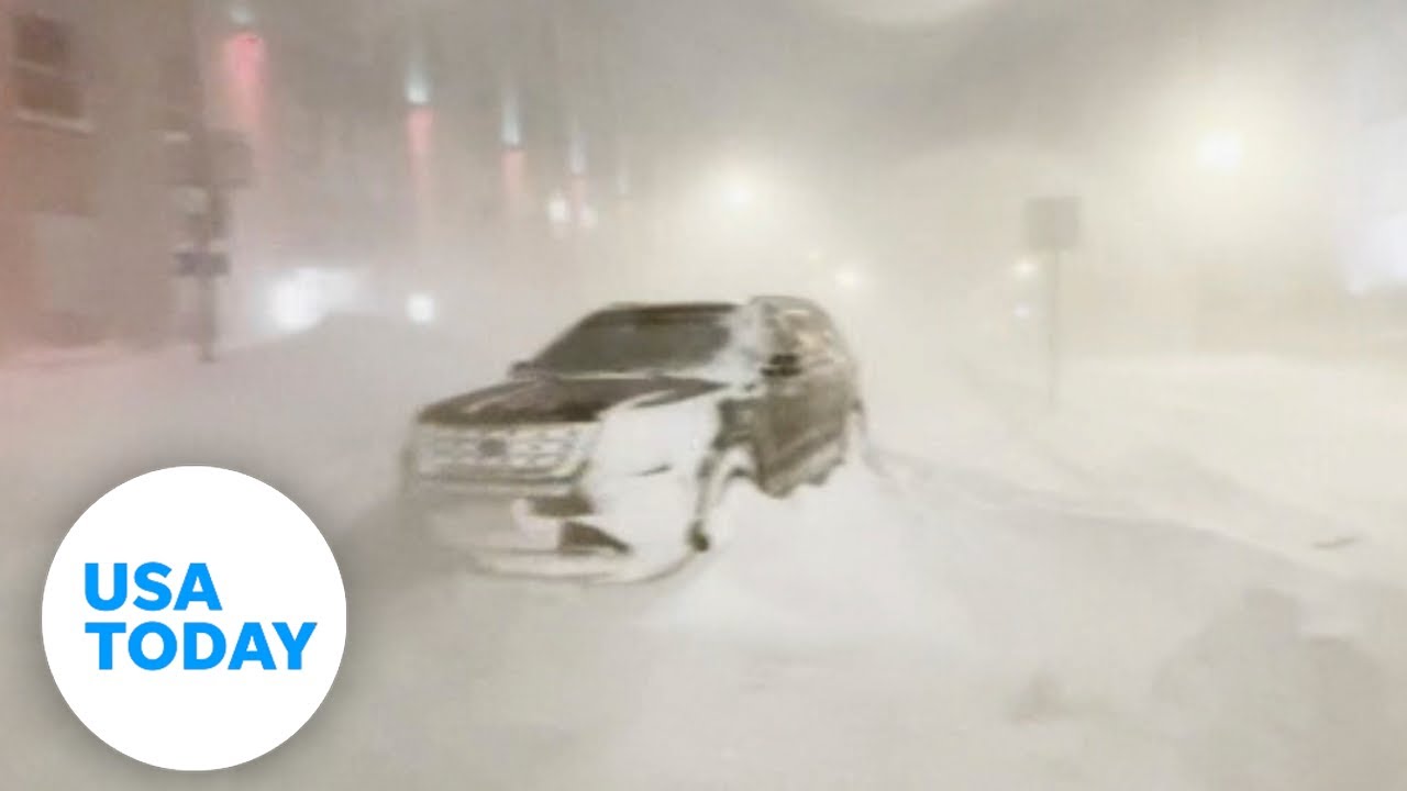 New York hit with deadly snowstorm, residents urged to stay inside ...