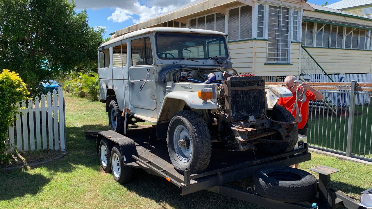 Swapping 1HZ From Troopy Into 80 Series Part 1 - YouTube