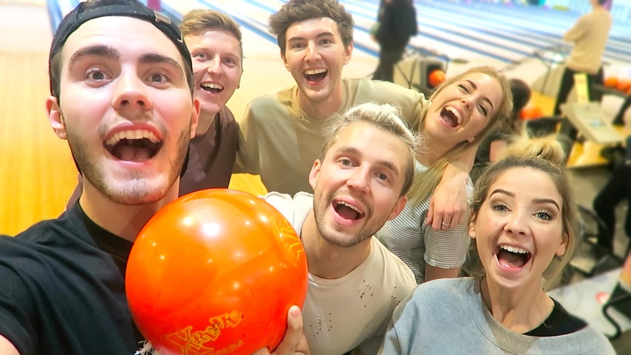 SOOO MANY YOUTUBERS! - YouTube