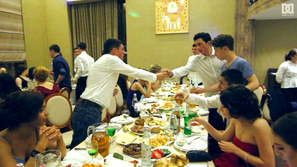 მე 11 საჯარო სკოლის ბანკეტი 2015 Youtube