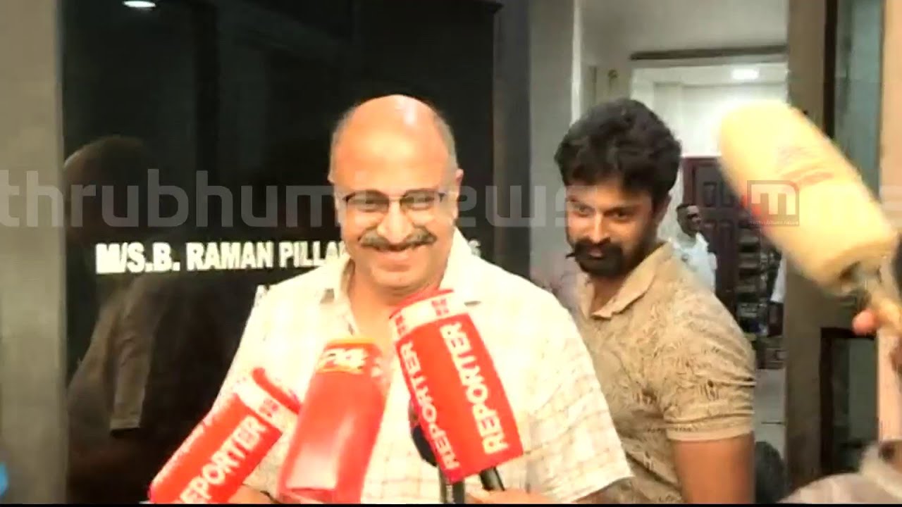 നടൻ സിദ്ദിഖ് കൊച്ചിയിൽ; മാധ്യമങ്ങളുടെ ചോദ്യങ്ങളോട് പുഞ്ചിരി മാത്രം ...