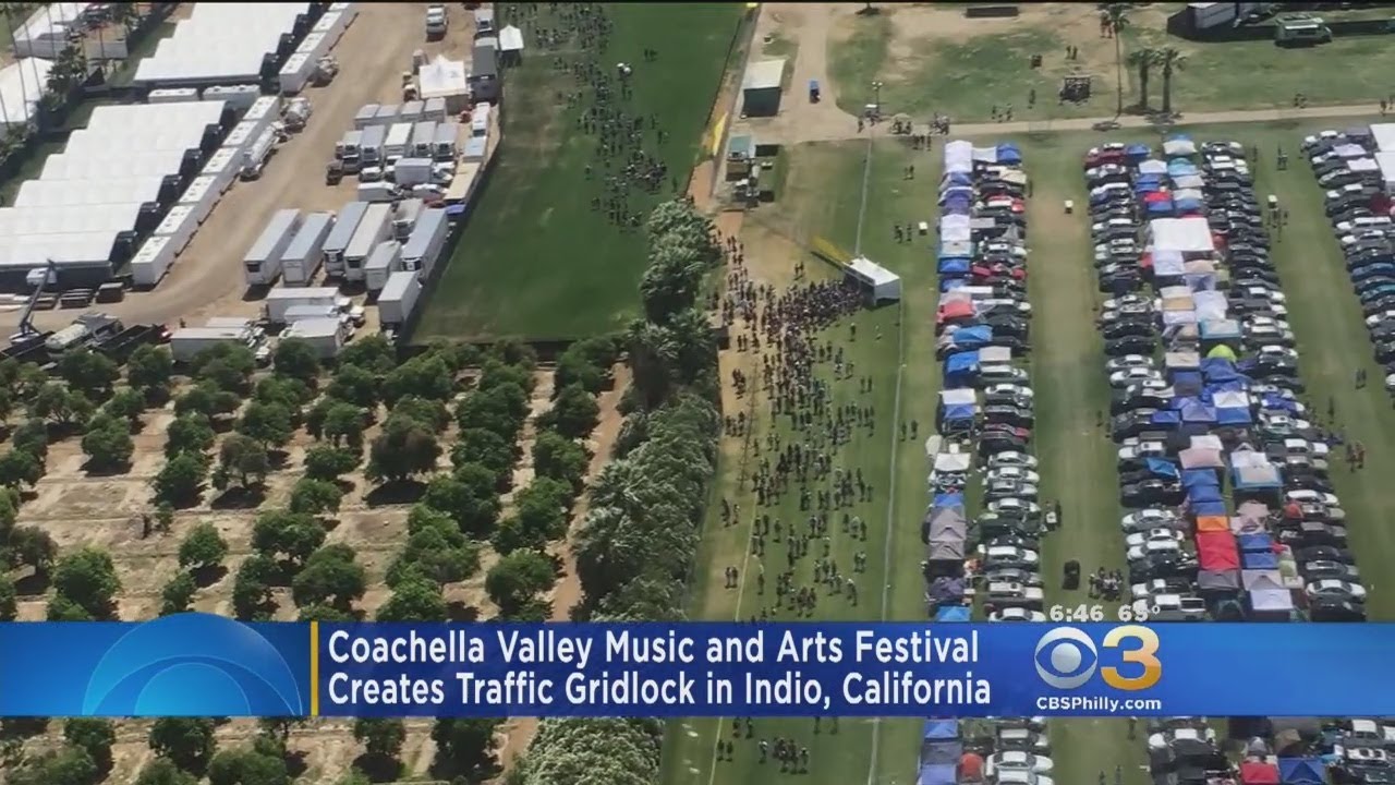 Coachella Festival Creates Traffic Gridlock - YouTube