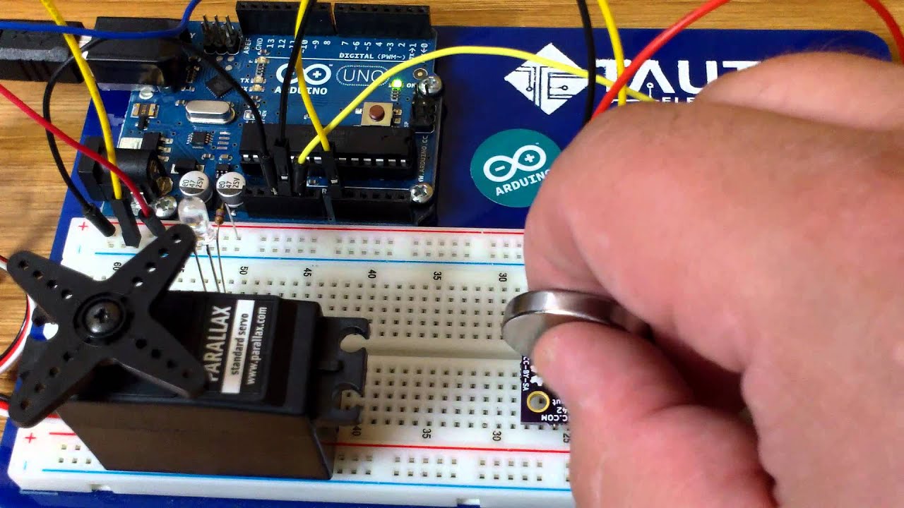 First test of the EM3242 Angle Sensor driving a Servo - YouTube