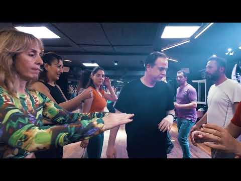 Aytunç Bentürk ile Sosyal Latin Dansları Sınıflarımız Devam ediyor KİZOMBA