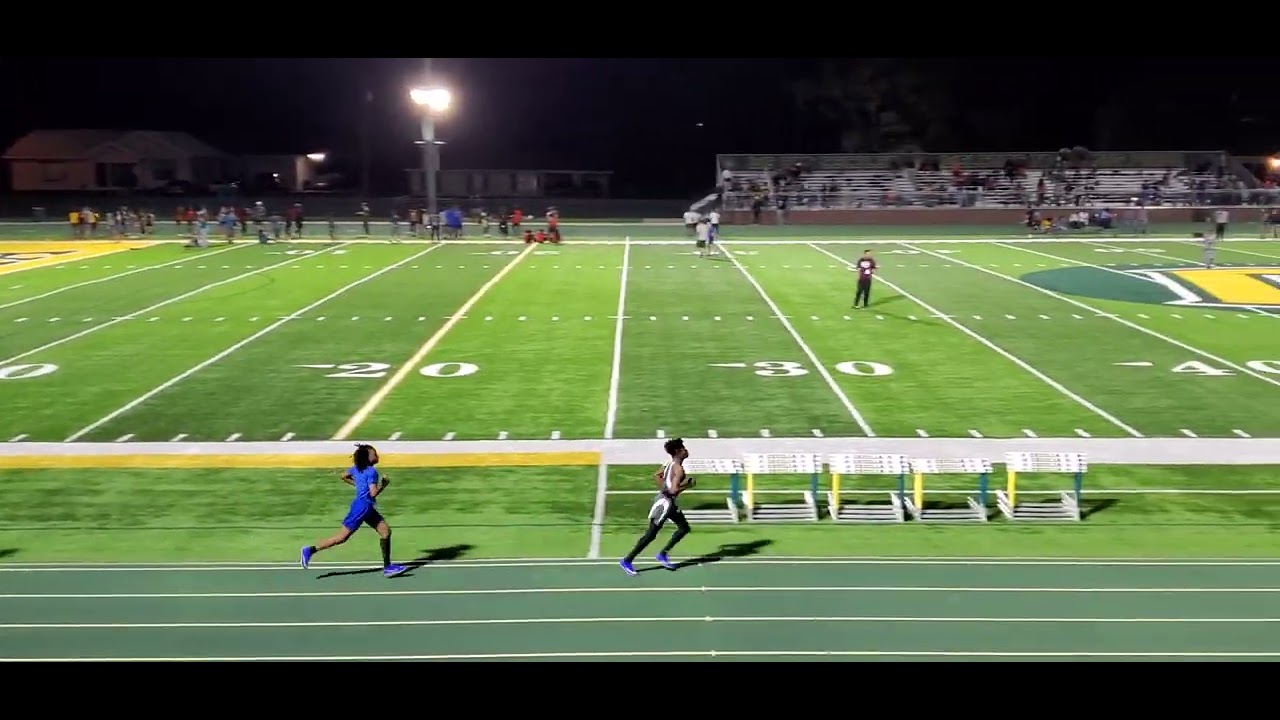 Middle School Meet/800 meter race/ Malik Milton/ 3.7.24 - YouTube