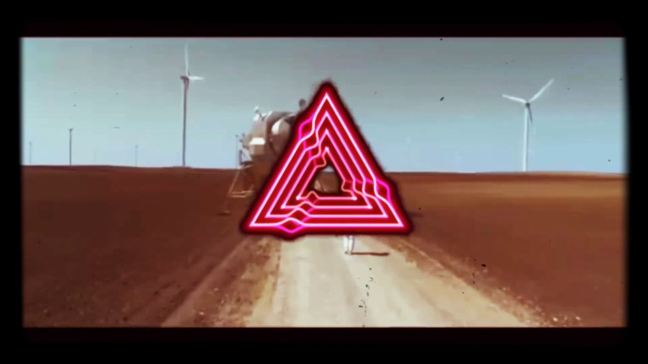 DEVITO - UH (bass boosted) - YouTube
