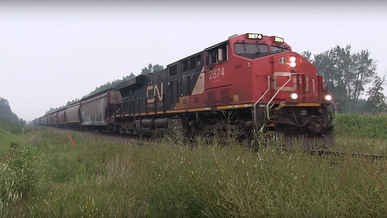 CN Train Spotting HD: CN 2874 & MID DPU 3061 Pulls G863 In The Smoke At ...