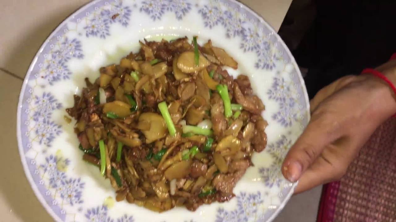 Simple recipe, fried pork with ginger - YouTube