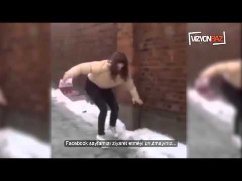 Güzel olucam diye topuklu giyip sıçar pozisyonda gezmek