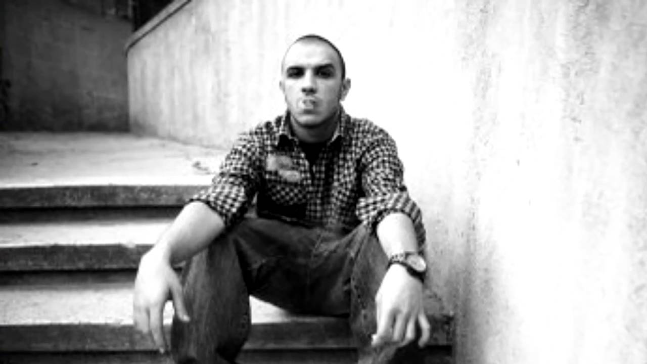 Guess Who radio jingle preview romanian rap - YouTube