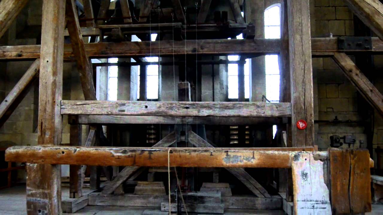 Noon Bells at Salisbury Cathedral - YouTube