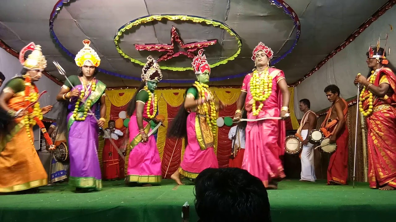 Manadu attu boys dasara - YouTube