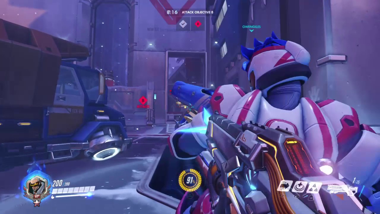 Random Soldier Plays - YouTube