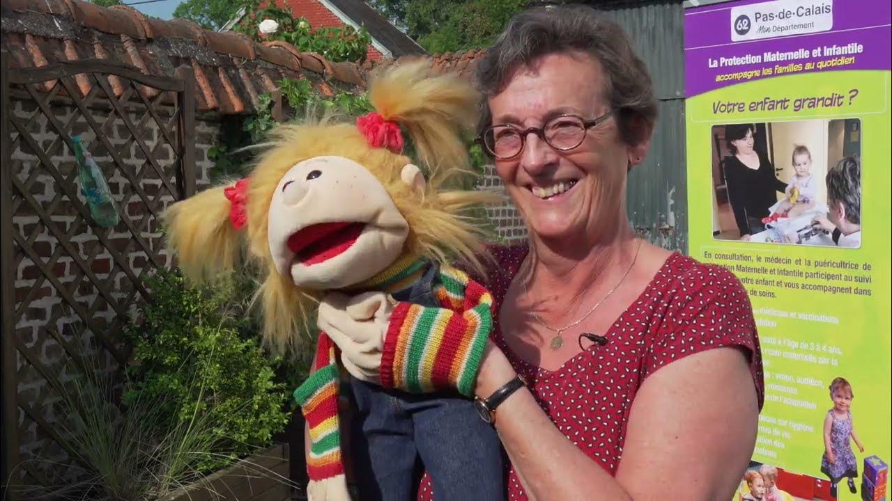 Petite enfance : Nana, une marionnette qui parle aux enfants - YouTube
