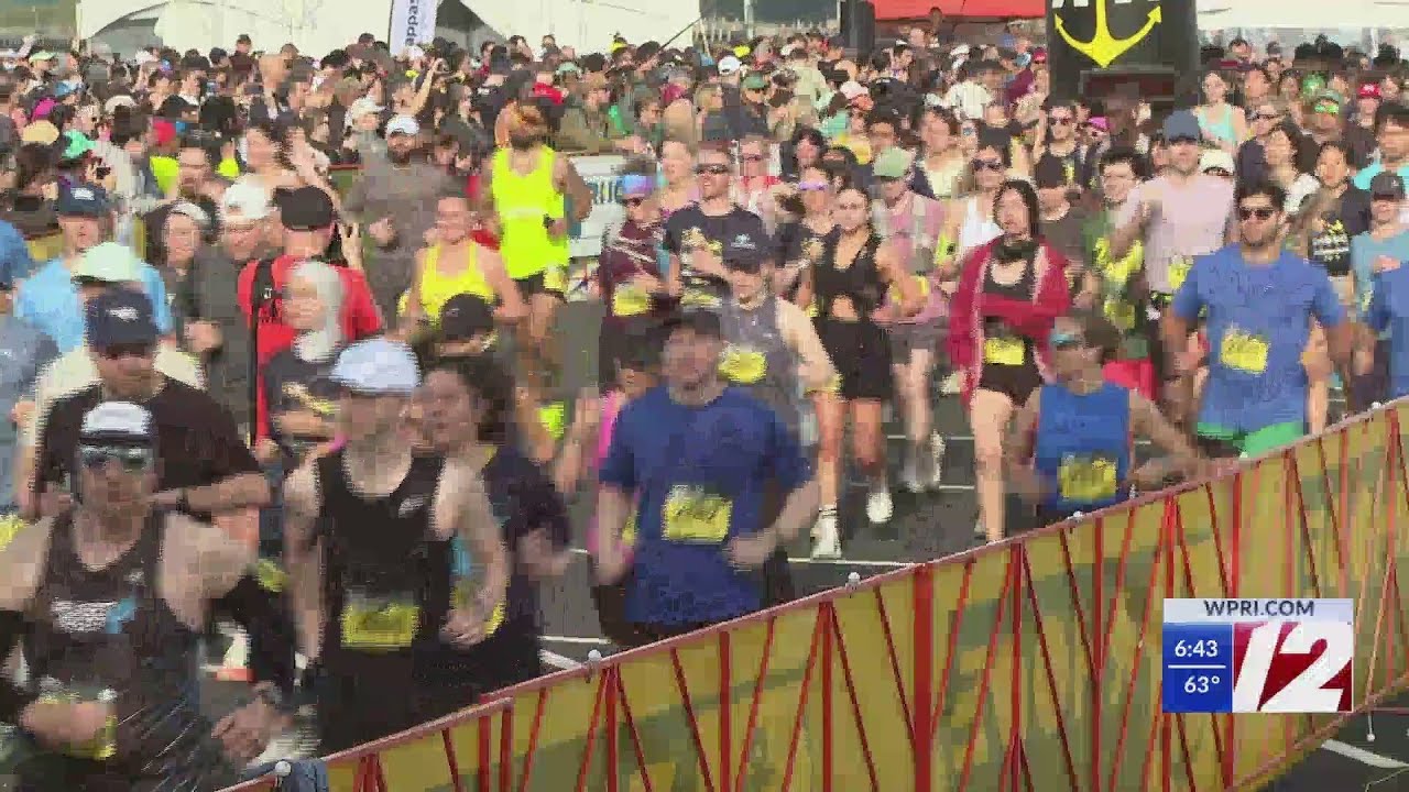 Providence Rhode Races held Sunday morning - YouTube