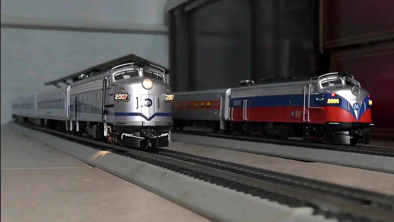 Rapido Modernized Metro North FL9 & AMT F59PH HO Scale Passenger ...