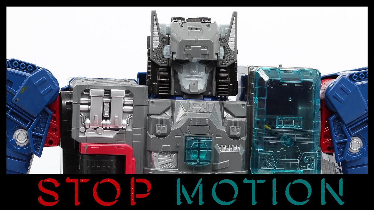 FORTRESS MAXIMUS Titans Returns Stop Motion - YouTube