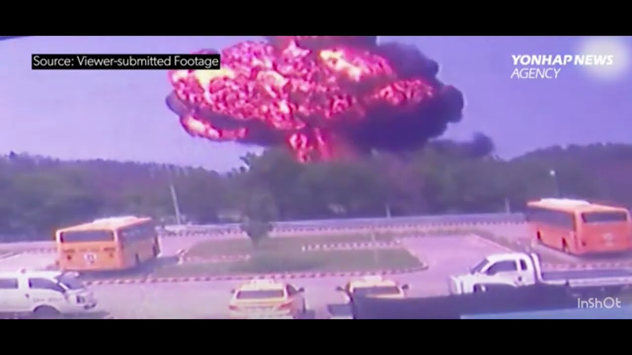2025 Korean Air Force P-3 Orion crash - Footage 4 - YouTube