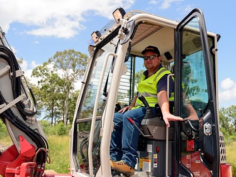 Takeuchi TB280FR excavator review | Earthmovers & Excavators - YouTube