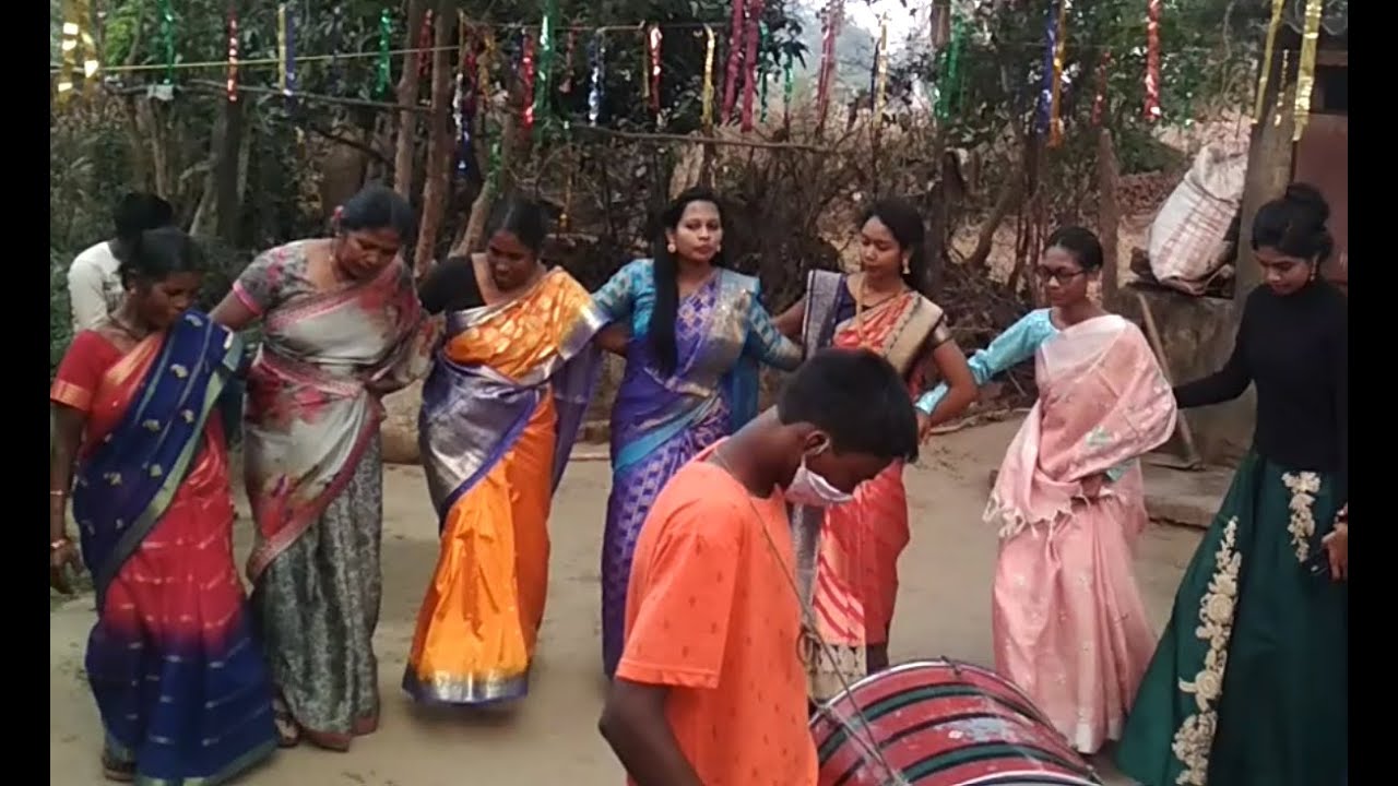 Jhaali Collection at Sunil Toppo's Residence - YouTube