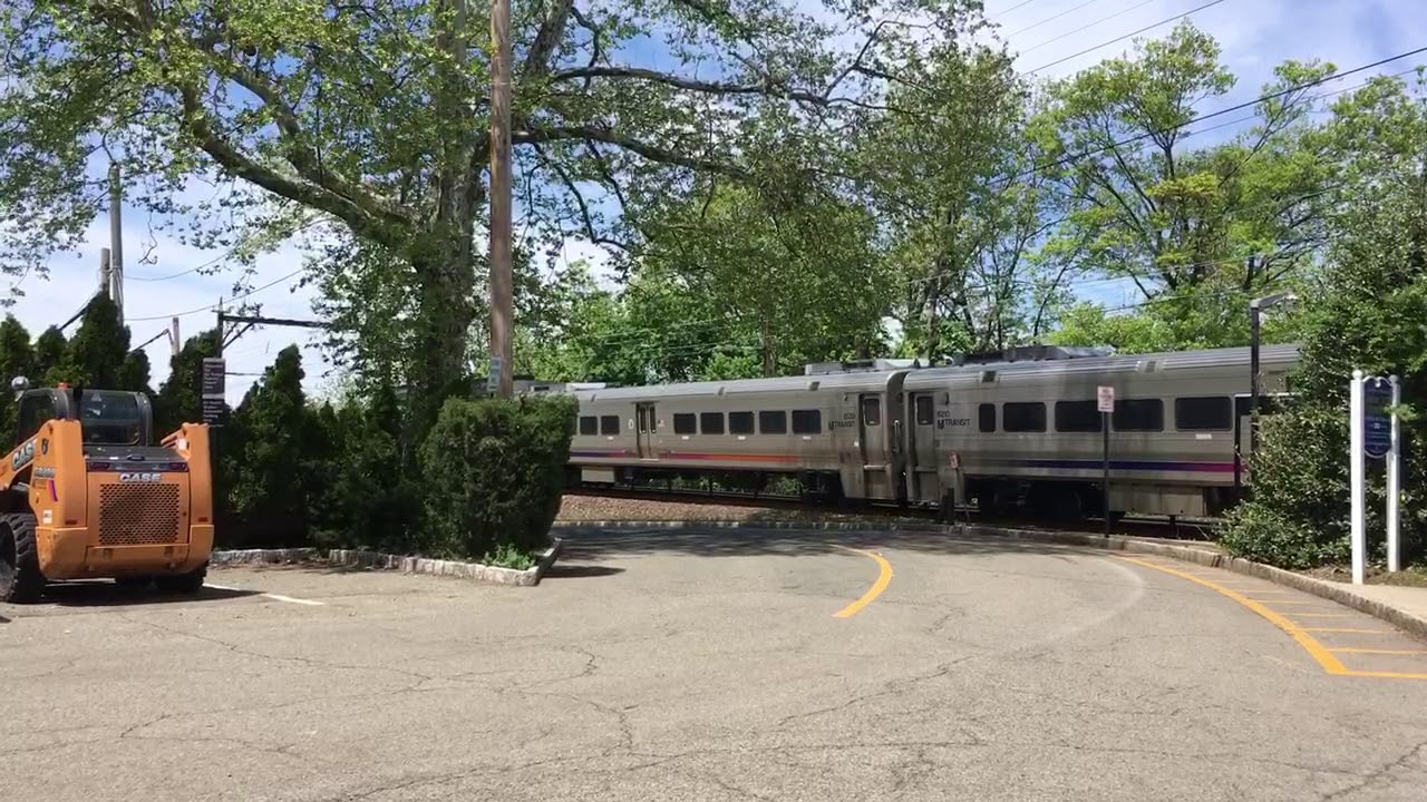 Metro North 4903 on NJT Train 854 May 11, 2018 - YouTube