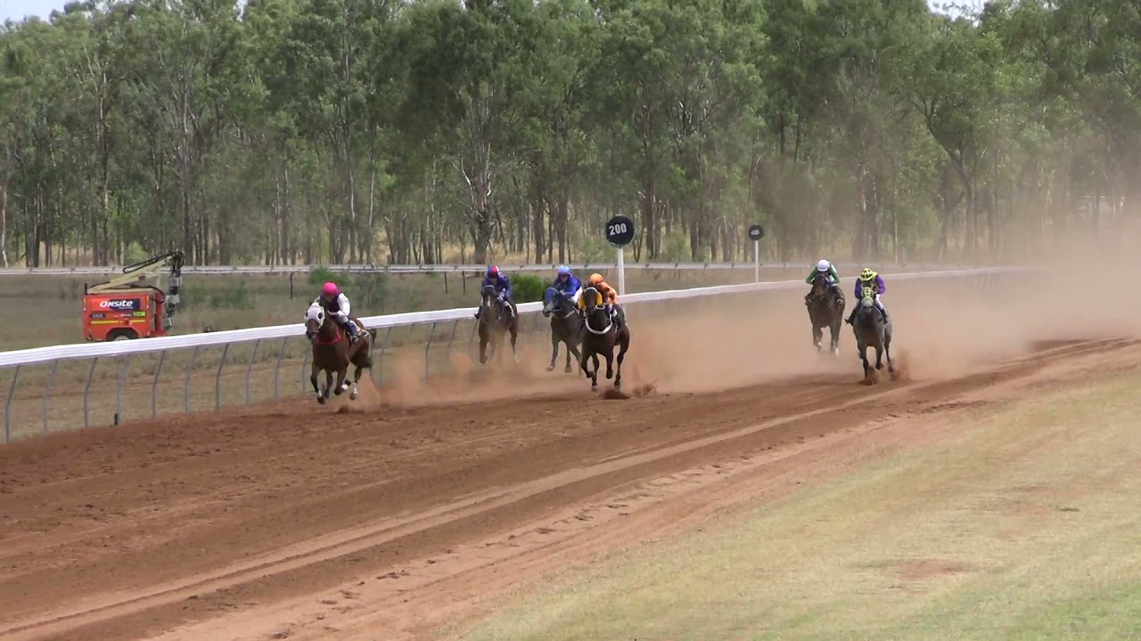 Moranbah-06112021-Race-3 - YouTube