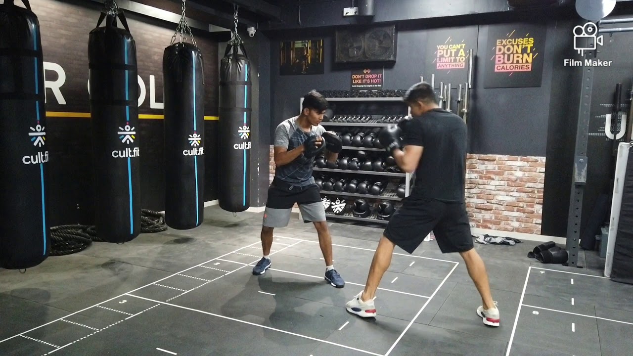 Boxing padwork and bagwork with some Complex combination - YouTube