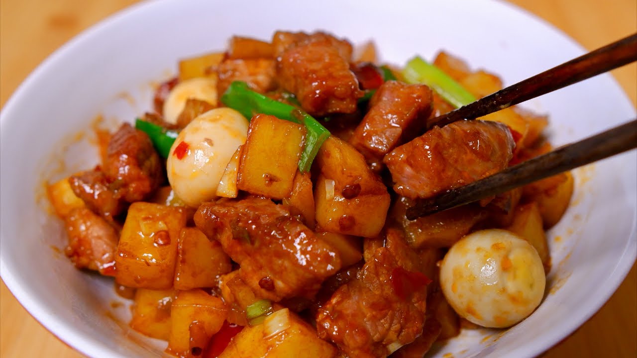 Try this flavorful beef and potato combo :: it smells good and tastes ...