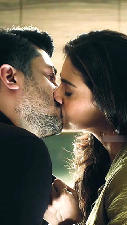 kajol hot kiss scenes | kajol hot vertical 4k | #kajol #kissi - YouTube
