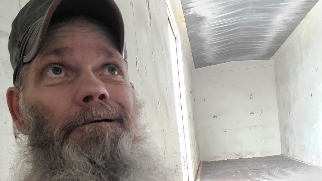 Third boxcar midnight train, destination Bangor, Maine - YouTube