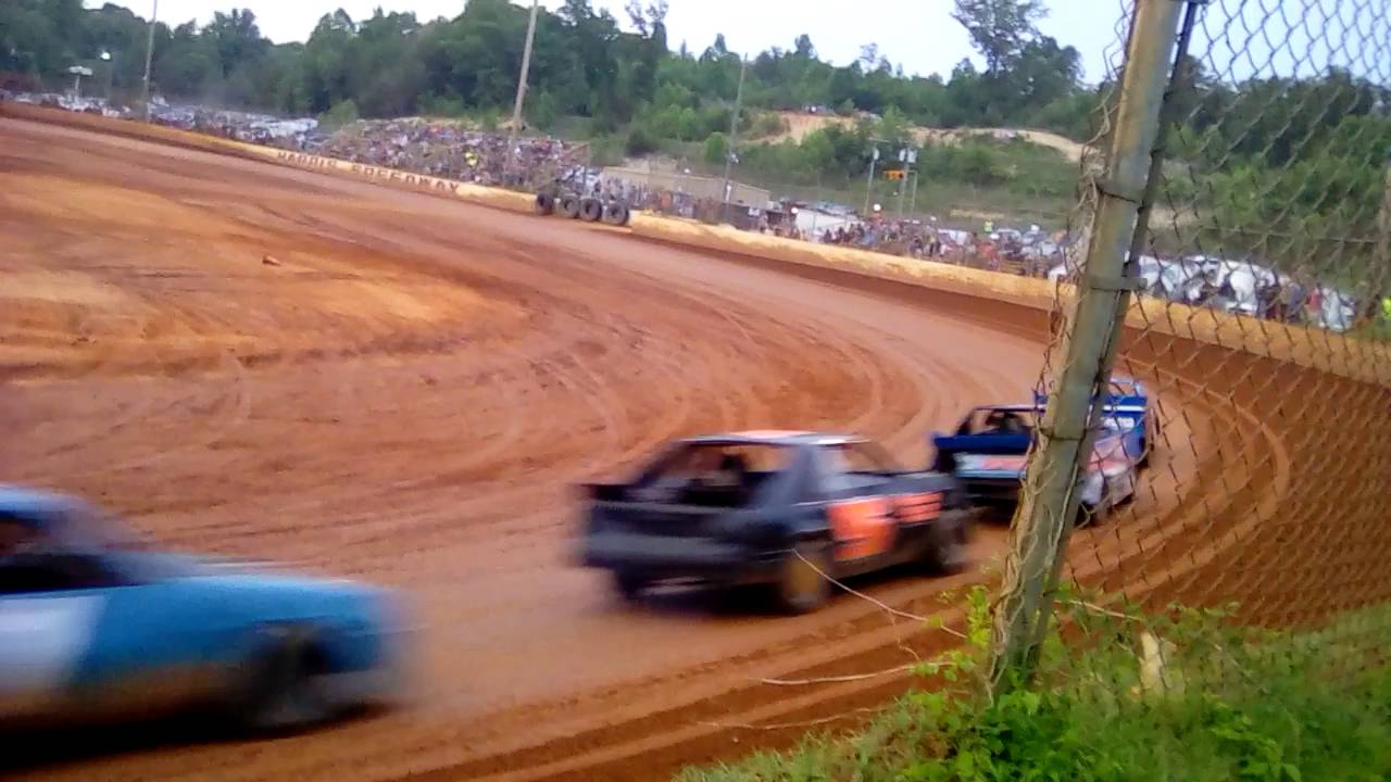 Harris Speedway 5/28/16 Heat Race - YouTube