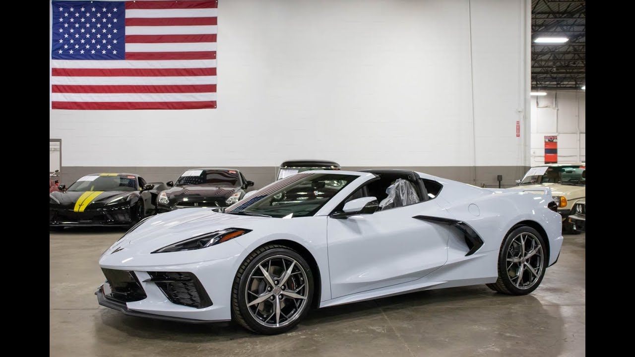 2022 Chevrolet Corvette Stingray 2LT Walk Around - YouTube