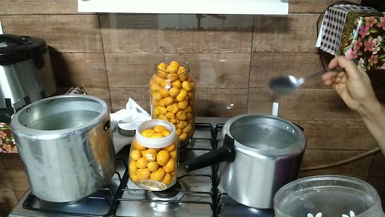 Como preparar conserva de Pequi - YouTube