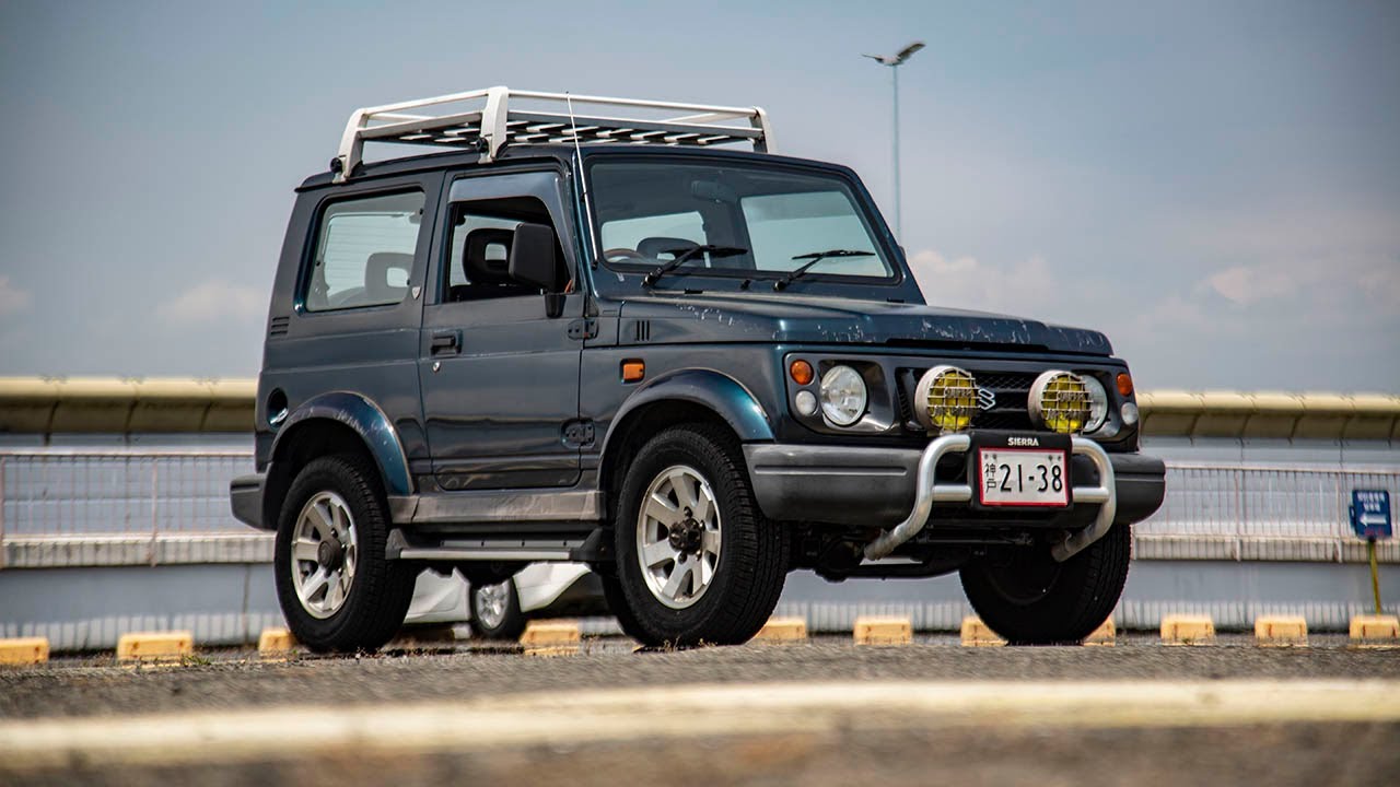 ATL JDM IN JAPAN- 1996 Suzuki Jimny (SIERRA ELK) Walk Around - YouTube