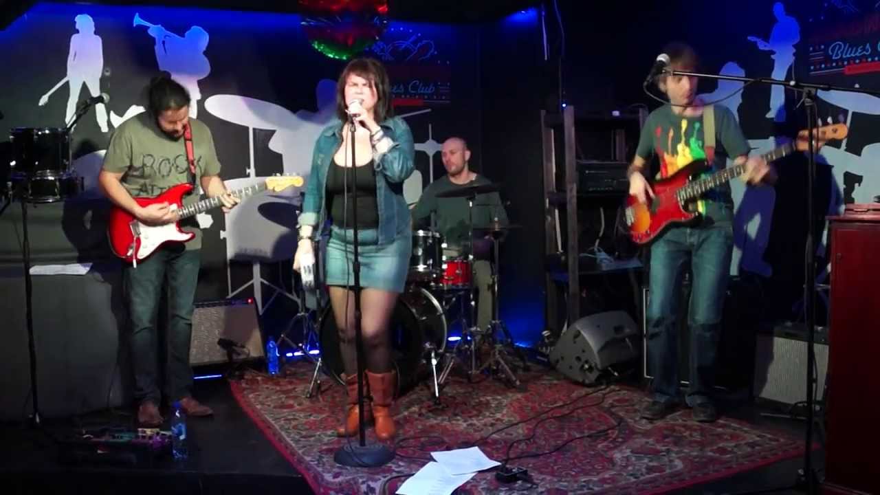 Ольга Олейникова & Emergency Band - I Can't Stand The Rain - YouTube