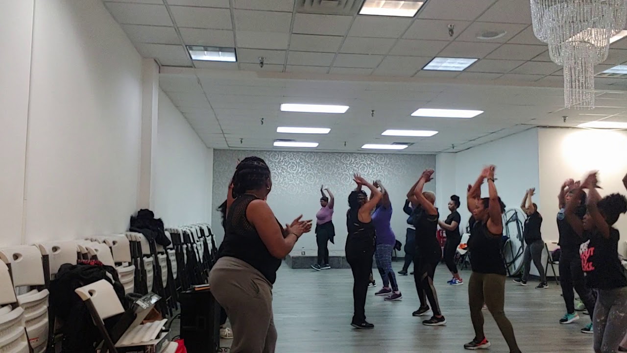 GoGo Fitness cranks to Team Familiar * Stay in your lane* This is the ...