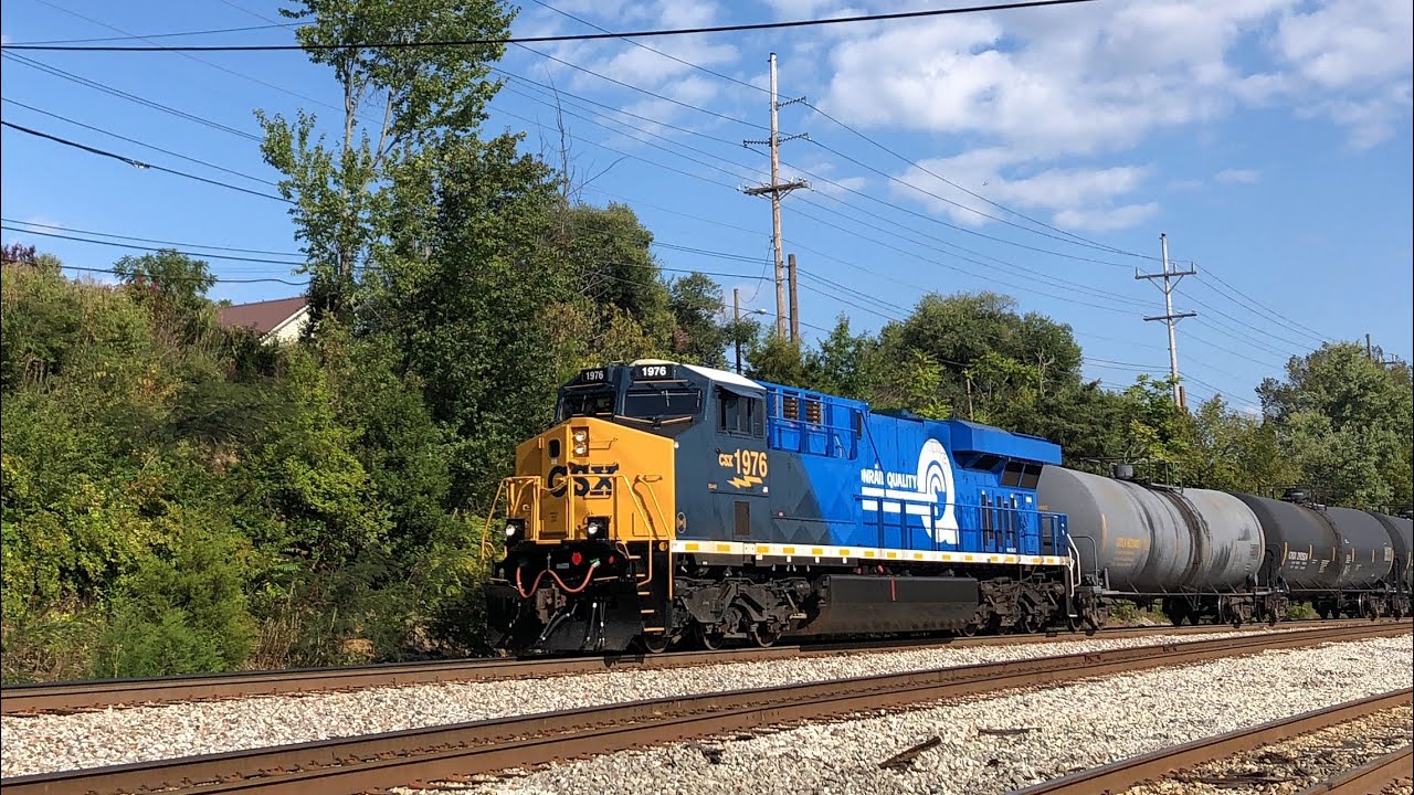 CSX M693 and Chasing CSX M652-17 with CSXT 1976 Conrail unit leading!!! - YouTube
