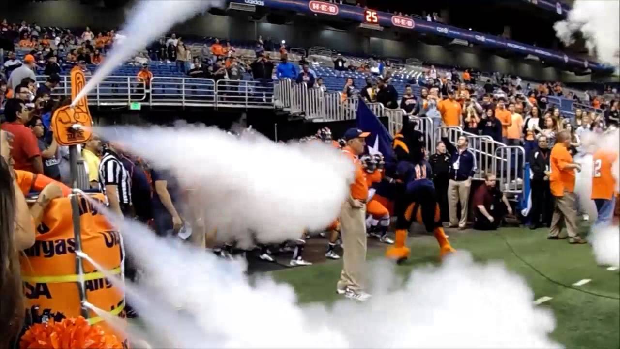 UTSA Football Takes the Field vs LA Tech 11.30.13 - YouTube