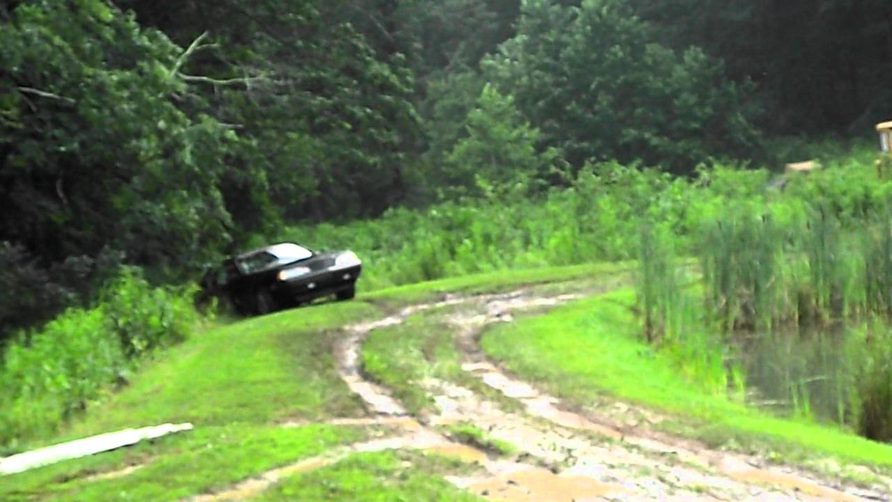 Disappearing car trick - YouTube