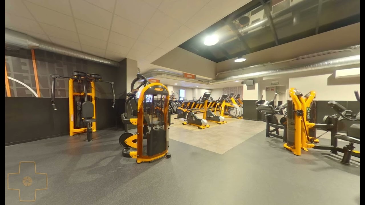 Basic Fit Madrid Raimundo Fernandez - YouTube